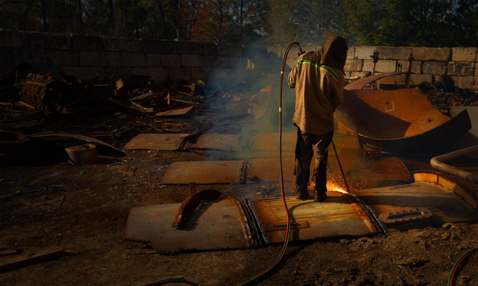 hero_cutting - Metal Recycling and Processing | Modern Metals Recycling